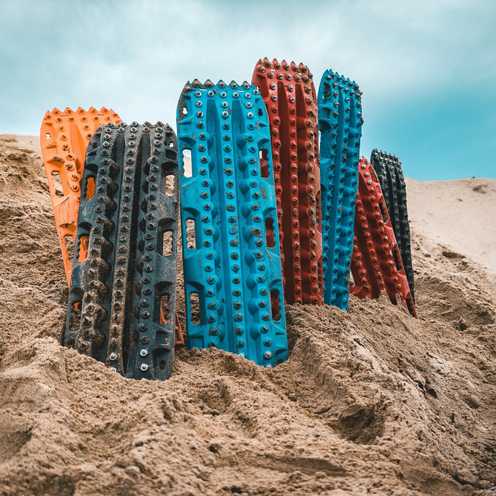 ActionTrax Metal Teeth Recovery Trax Pair – Heavy Duty Vehicle Recovery